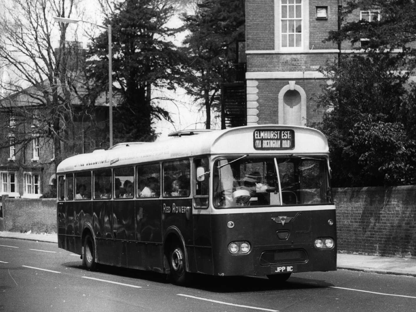 RED ROVER 110 | SHOWBUS HOME COUNTIES BUS IMAGE GALLERY