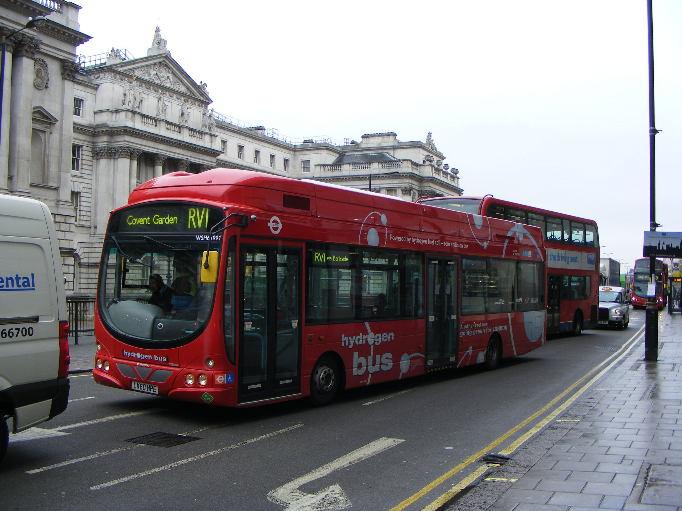 SHOWBUS PHOTO GALLERY First in London