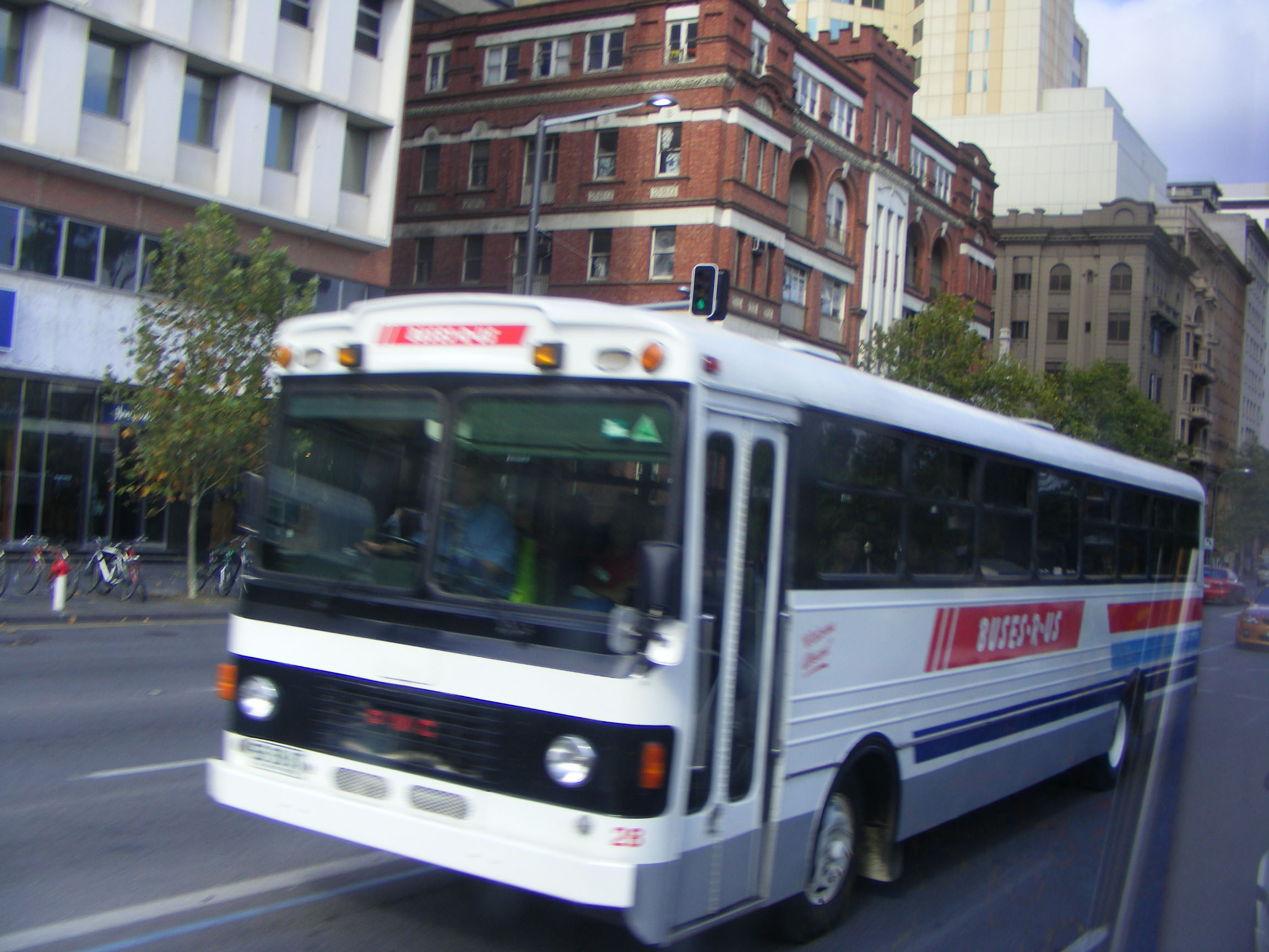 BUSES-R-US | australia.SHOWBUS.com BUS IMAGE GALLERY