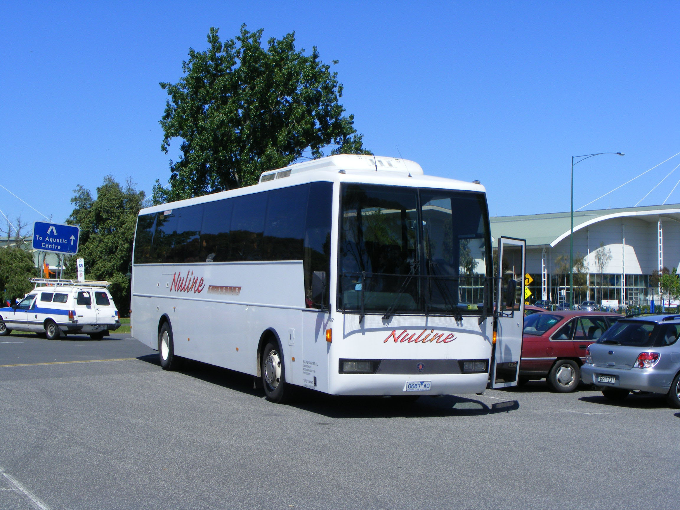 Nuline Coaches - australia.SHOWBUS.com BUS IMAGE GALLERY