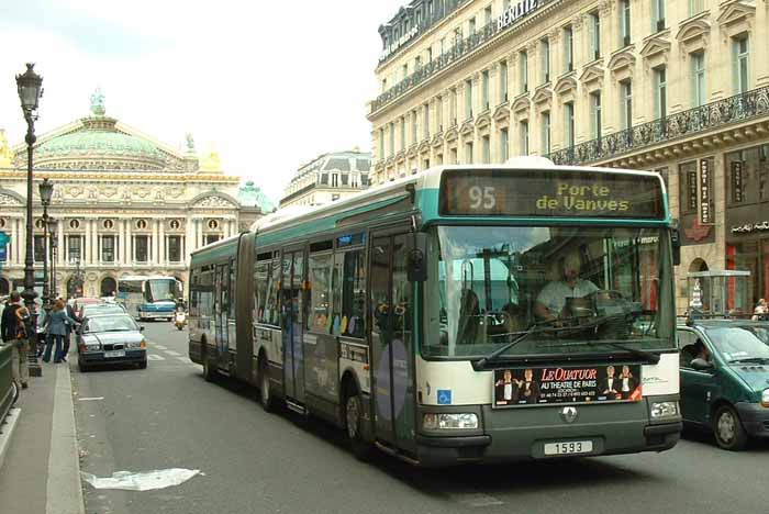 RATP | Articulated buses | SHOWBUS INTERNATIONAL BUS IMAGE GALLERY | France